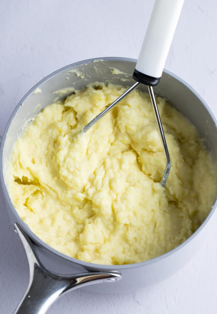 Creamy and Rich Garlic Mashed Potatoes - My Forking Life